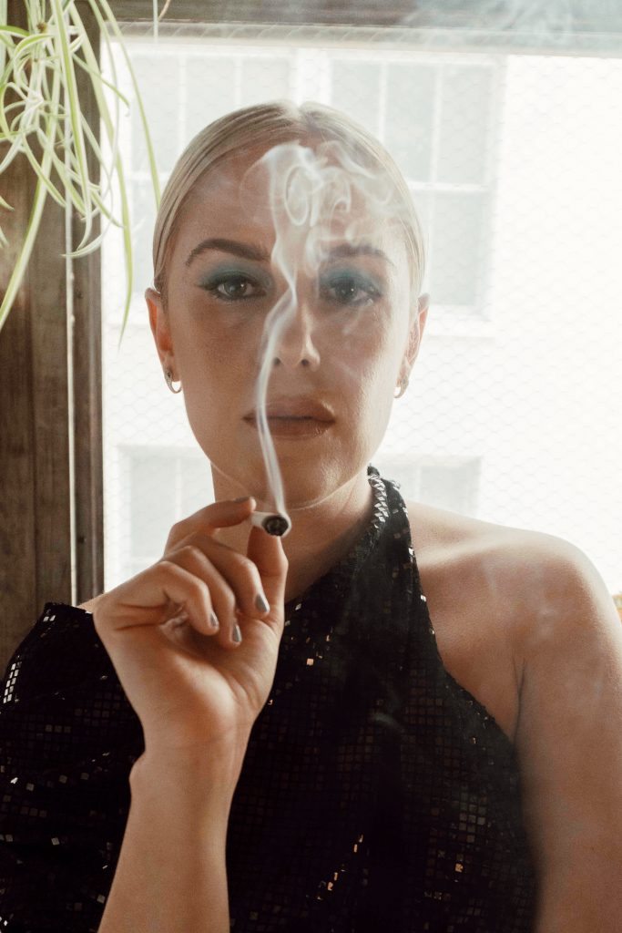 'A BEAUTIFUL SPACE' WITH GRACE WEBER Interview | Stoned Fox